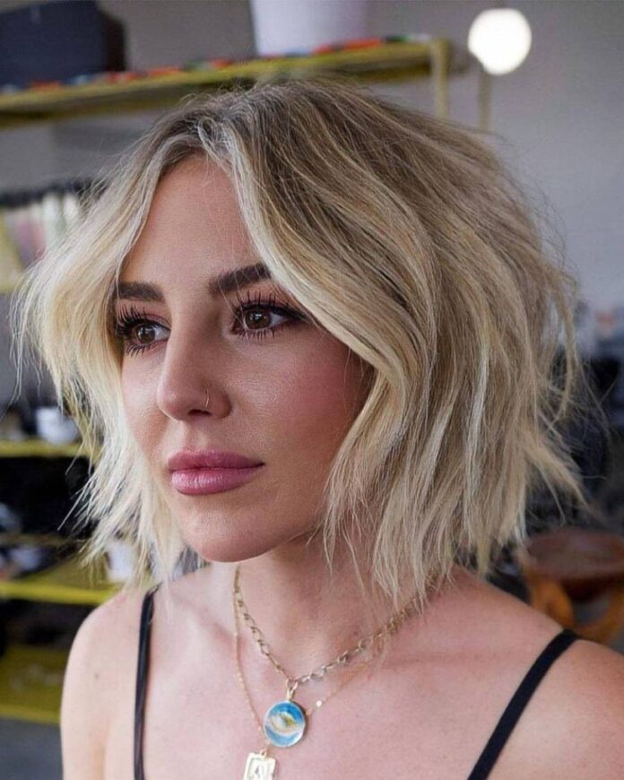 12 Bob Haircuts with Side Bangs to Freshen Up Your Everyday Style