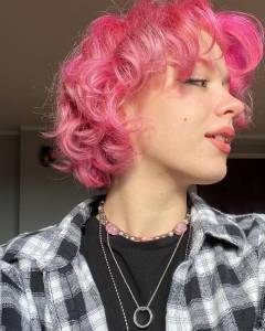 15 Pink Curly Hair Styles to Flaunt This Season
