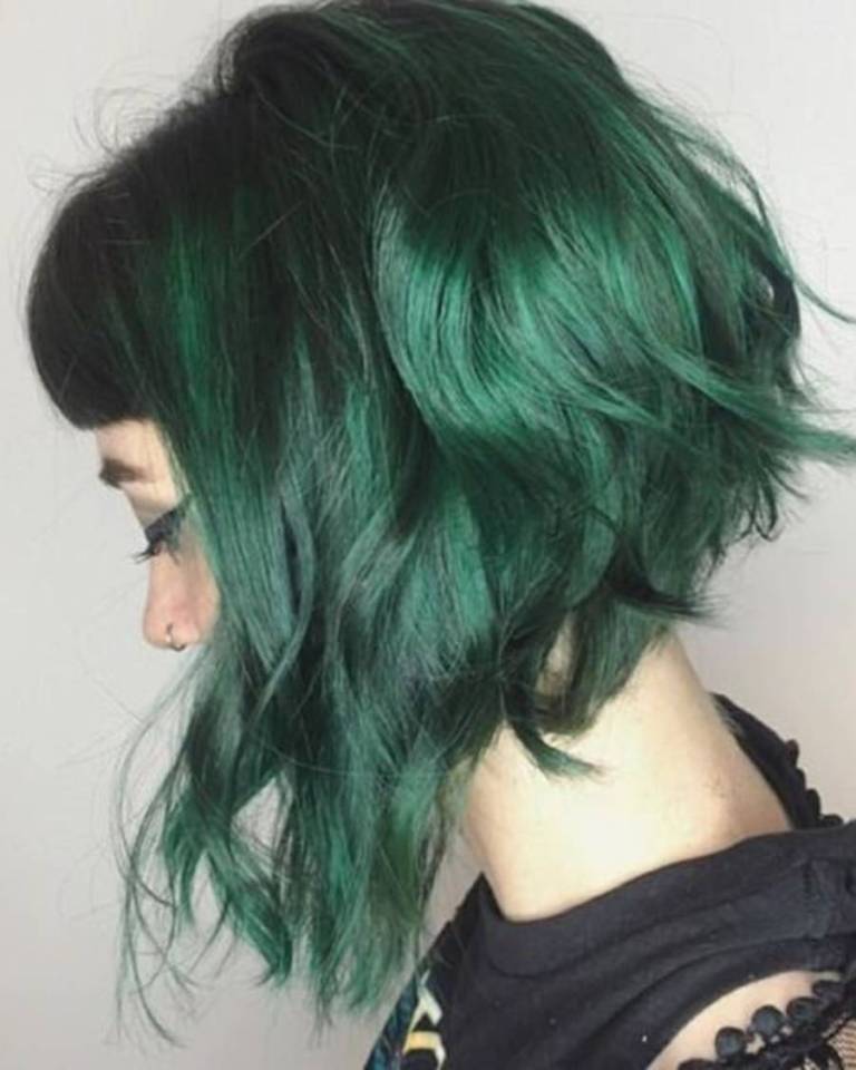 24 Dark Green Hair Trends To Try Out Now